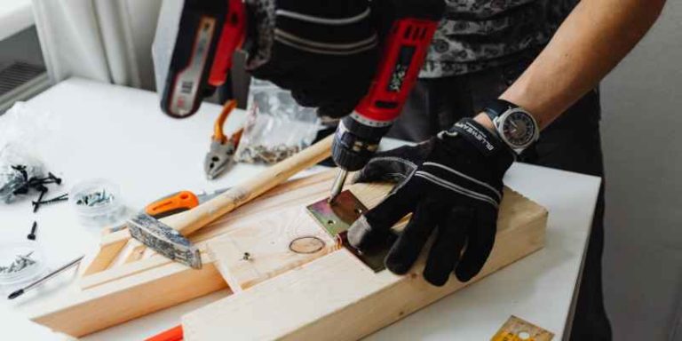 How to Put a Groove in Wood: Expert Tips